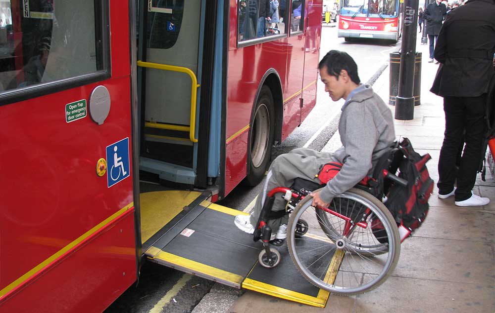 Bloco quer transportes públicos acessíveis a pessoas com deficiência ou ...
